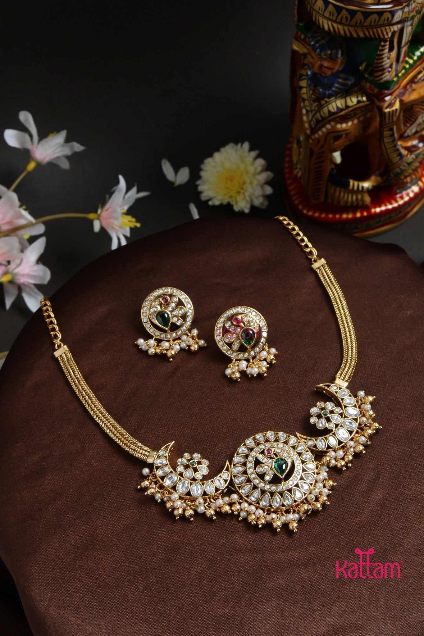 Halfmoon Peacock Kundan Choker - Kattam