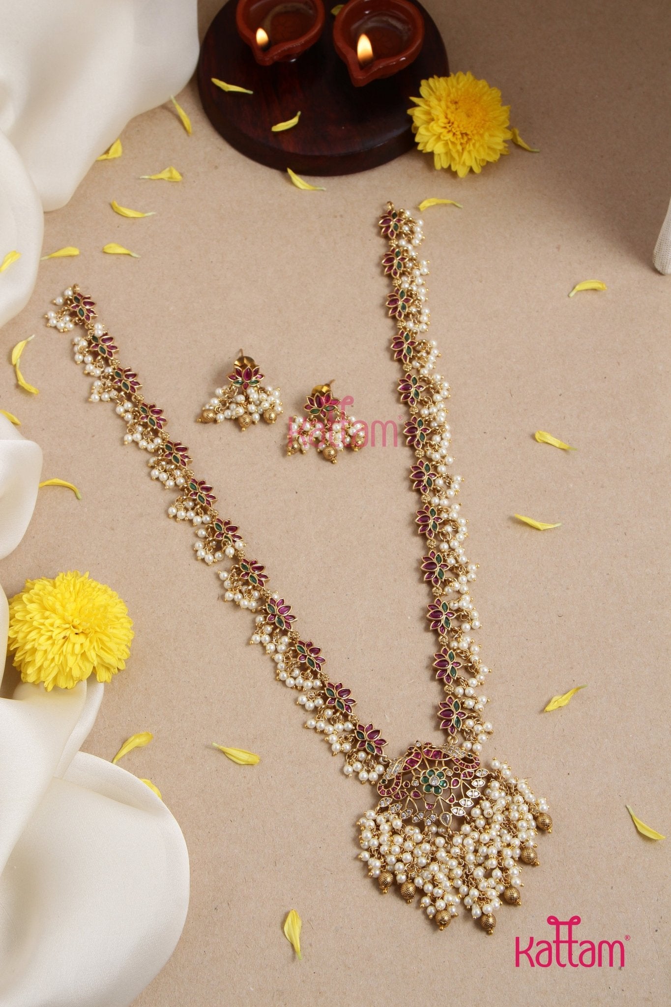 Clustered Pearl Lotus Haram - Kattam